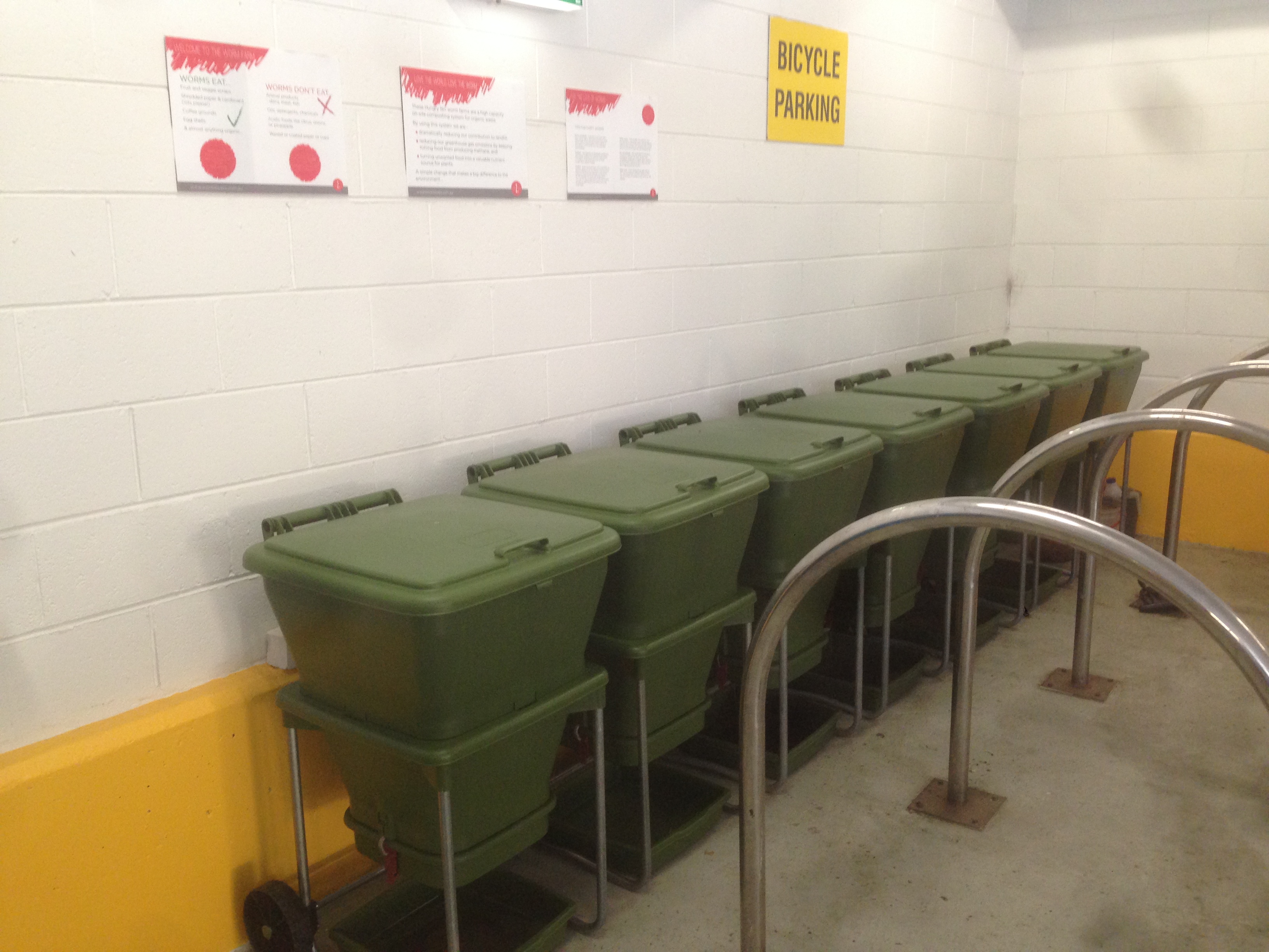 Helping councils manage food waste - Wormlovers worm farms