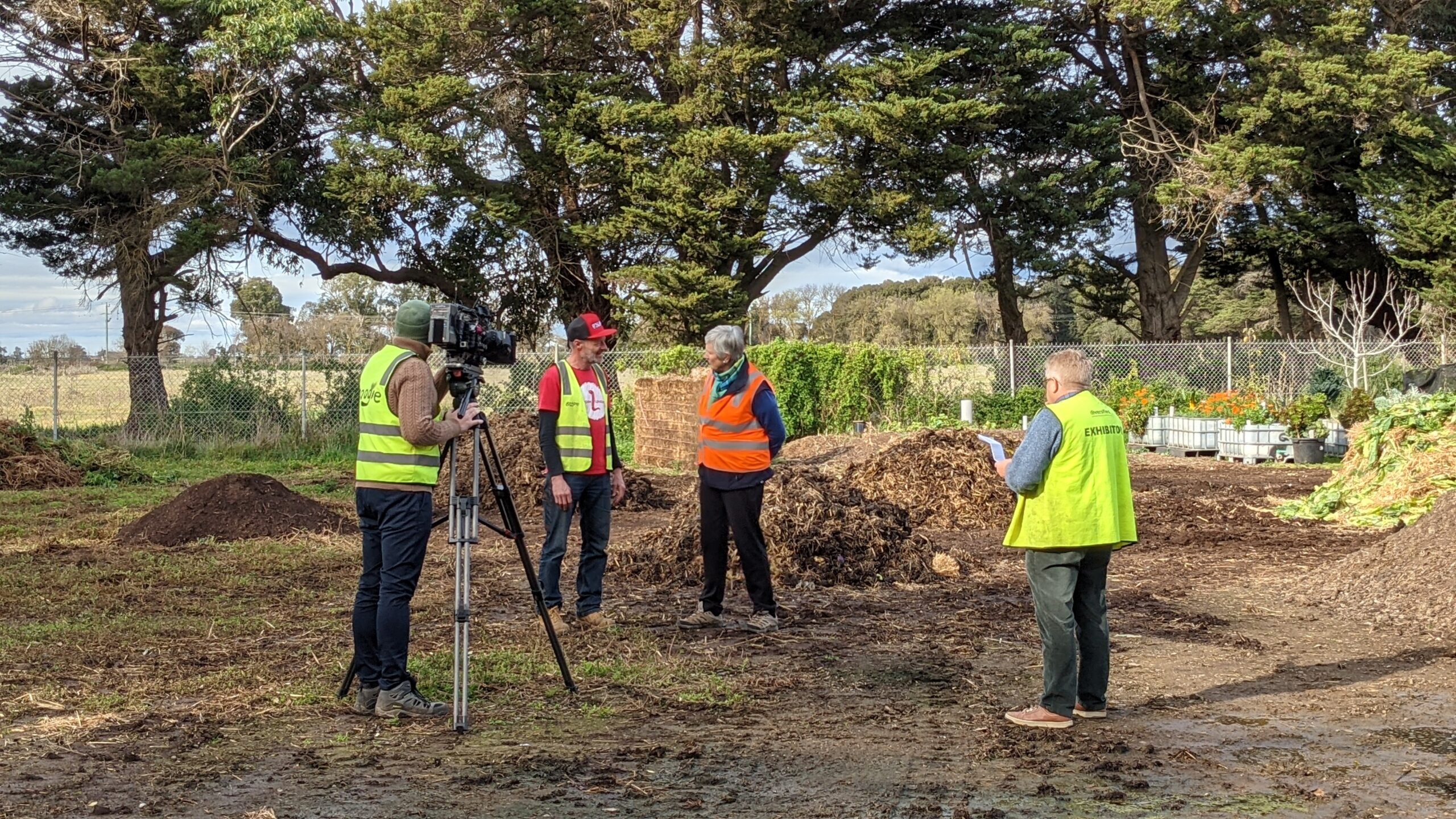 Wormlovers on Gardening Australia - Wormlovers worm farms